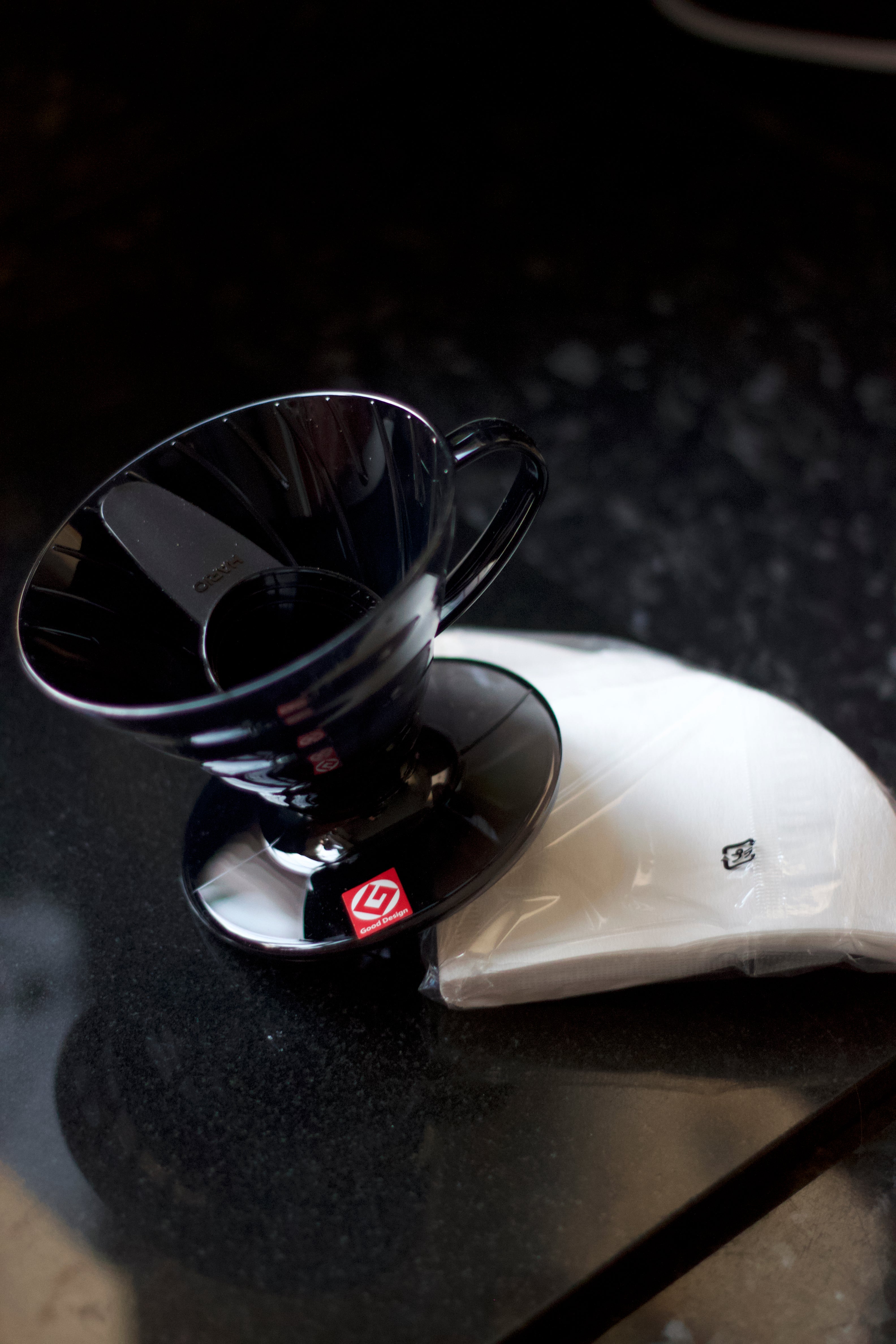 Hario V60 Dripper Set – Milk & Beans Coffee Roasters